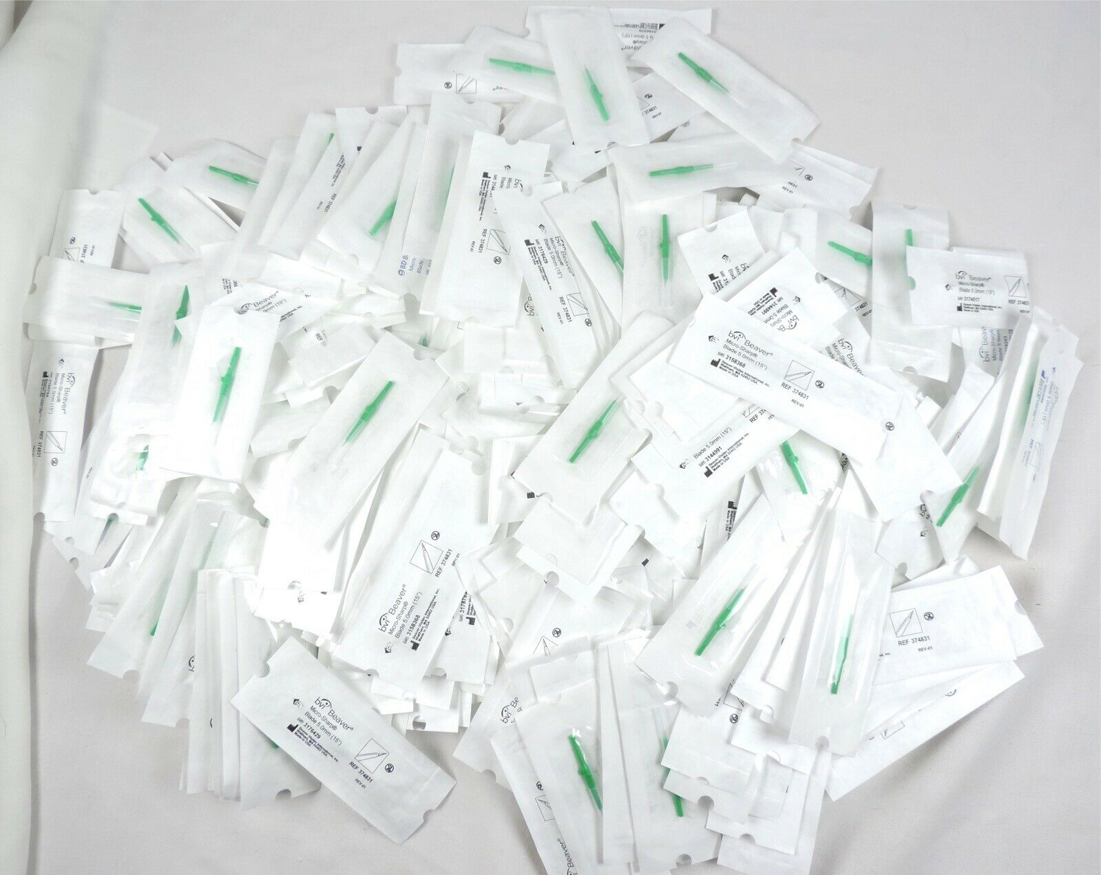 BD Beaver Micro-Sharp Blades - Micro-Sharp Blade, Bulk - 374831 ...