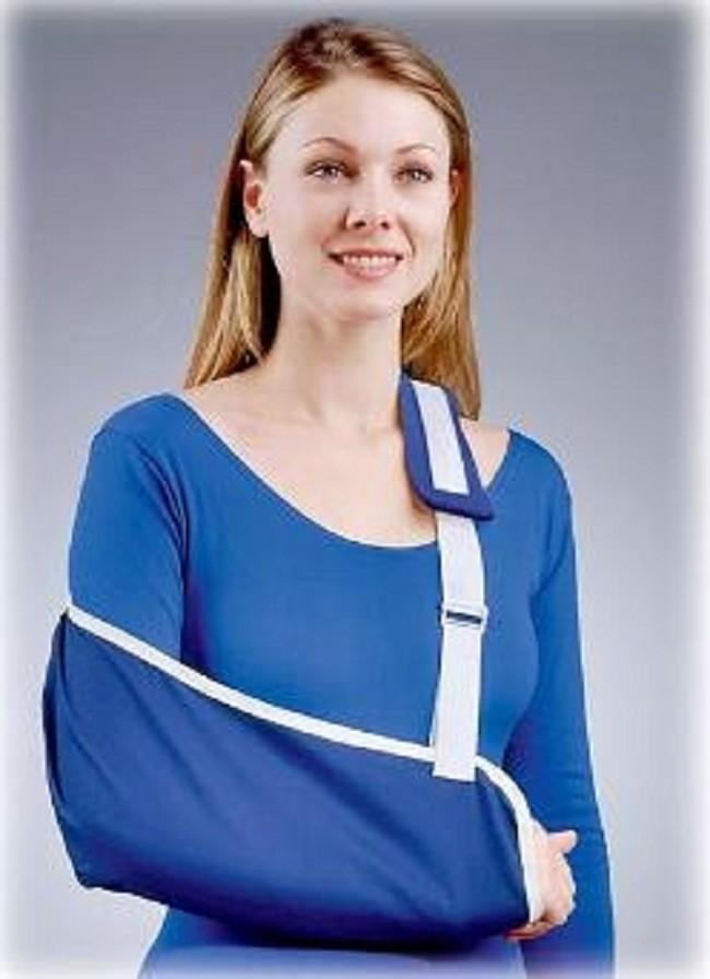 BSN Medical Cradle Arm Sling Universal- 11"-16", Navy — Grayline Medical